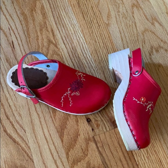Hanna Andersson | Shoes | Hanna Andersson Girls Clogs Shoes | Poshmark